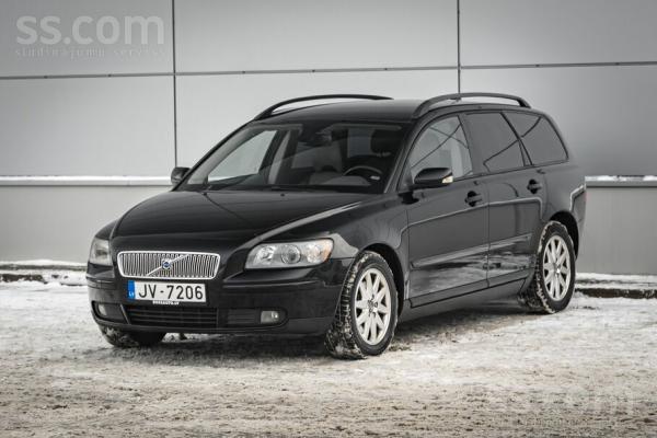Melns Volvo V50 2005 Rīga, ar dzinēja tilpumu 2.00 L un nobraukumu 0 tūkst. km par 2495 €, foto 1 vietnē AUTOMOTO.COM.LV