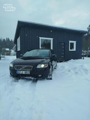 Black Volvo V50 2005 in Jonava, with an engine capacity of 2.00 L and mileage of 4 thousand km for 900 €, photo  on AUTOMOTO.COM.LV