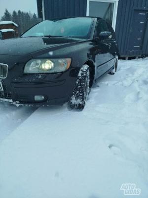 Black Volvo V50 2005 in Jonava, with an engine capacity of 2.00 L and mileage of 4 thousand km for 900 €, photo 5 on AUTOMOTO.COM.LV