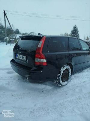Black Volvo V50 2005 in Jonava, with an engine capacity of 2.00 L and mileage of 4 thousand km for 900 €, photo 6 on AUTOMOTO.COM.LV