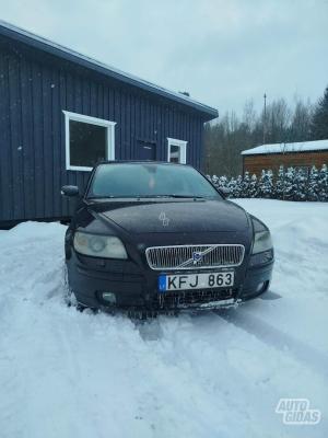 Black Volvo V50 2005 in Jonava, with an engine capacity of 2.00 L and mileage of 4 thousand km for 900 €, photo 18 on AUTOMOTO.COM.LV