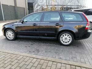 Melns Volvo V50 2005 Kauņa, ar dzinēja tilpumu 2.00 L un nobraukumu 220 tūkst. km par 1250 €, foto 6 vietnē AUTOMOTO.COM.LV