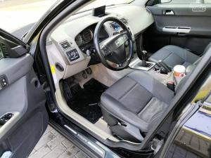 Melns Volvo V50 2005 Kauņa, ar dzinēja tilpumu 2.00 L un nobraukumu 240 tūkst. km par 1200 €, foto 8 vietnē AUTOMOTO.COM.LV