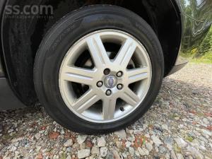 Black Volvo V50 2005 in Cesis, with an engine capacity of 1.60 L and mileage of 0 thousand km for 1390 €, photo 12 on AUTOMOTO.COM.LV