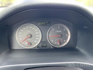 Black Volvo V50 2005 in Cesis, with an engine capacity of 1.60 L and mileage of 0 thousand km for 1390 €, photo 15 on AUTOMOTO.COM.LV