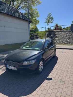 Black Volvo V50 2005 in Liepaja, with an engine capacity of 2.00 L and mileage of 342 thousand km for 950 €, photo  on AUTOMOTO.COM.LV