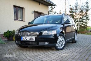 Black Volvo V50 2005 in Paide, with an engine capacity of 2.00 L and mileage of 256 thousand km for 3590 €, photo  on AUTOMOTO.COM.LV