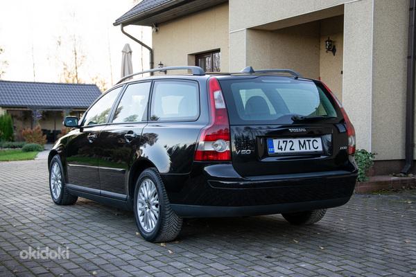 Melns Volvo V50 2005 Paide, ar dzinēja tilpumu 2.00 L un nobraukumu 256 tūkst. km par 3590 €, foto 3 vietnē AUTOMOTO.COM.LV