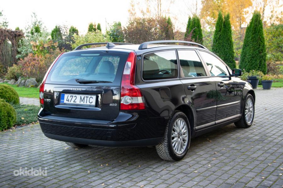 Black Volvo V50 2005 in Paide, with an engine capacity of 2.00 L and mileage of 256 thousand km for 3590 €, photo 5 on AUTOMOTO.COM.LV
