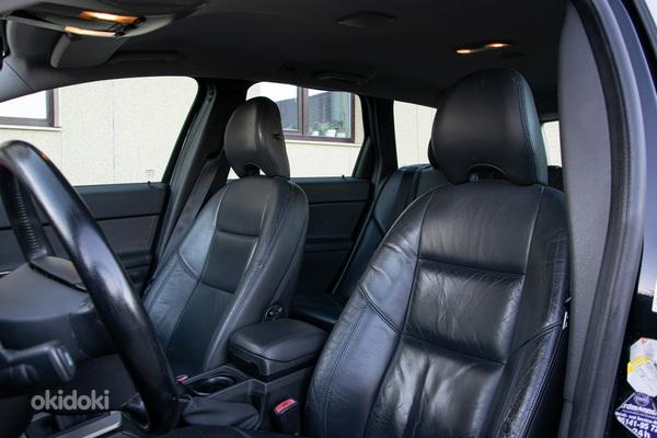 Melns Volvo V50 2005 Paide, ar dzinēja tilpumu 2.00 L un nobraukumu 256 tūkst. km par 3590 €, foto 6 vietnē AUTOMOTO.COM.LV
