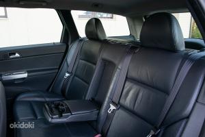 Black Volvo V50 2005 in Paide, with an engine capacity of 2.00 L and mileage of 256 thousand km for 3590 €, photo 9 on AUTOMOTO.COM.LV