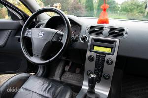 Black Volvo V50 2005 in Paide, with an engine capacity of 2.00 L and mileage of 256 thousand km for 3590 €, photo 12 on AUTOMOTO.COM.LV