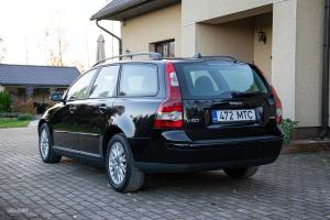 Black Volvo V50 2005 in Paide, with an engine capacity of 2.00 L and mileage of 256 thousand km for 3590 €, photo 19 on AUTOMOTO.COM.LV