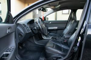 Black Volvo V50 2005 in Paide, with an engine capacity of 2.00 L and mileage of 256 thousand km for 3590 €, photo 21 on AUTOMOTO.COM.LV