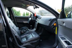 Black Volvo V50 2005 in Paide, with an engine capacity of 2.00 L and mileage of 256 thousand km for 3590 €, photo 26 on AUTOMOTO.COM.LV
