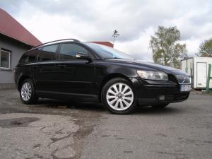Черный Вольво В50 2005 в Рига, объемом двигателя 2.00 л и пробегом 55 тыс. км за 6650 €, фото 3 на AUTOMOTO.COM.LV
