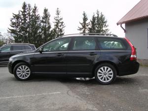 Черный Вольво В50 2005 в Рига, объемом двигателя 2.00 л и пробегом 55 тыс. км за 6650 €, фото 5 на AUTOMOTO.COM.LV