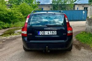 Melns Volvo V50 2005 Jelgava, ar dzinēja tilpumu 2.00 L un nobraukumu 476 tūkst. km par 1500 €, foto 5 vietnē AUTOMOTO.COM.LV