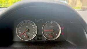 Melns Volvo V50 2005 Jelgava, ar dzinēja tilpumu 2.00 L un nobraukumu 476 tūkst. km par 1500 €, foto 10 vietnē AUTOMOTO.COM.LV