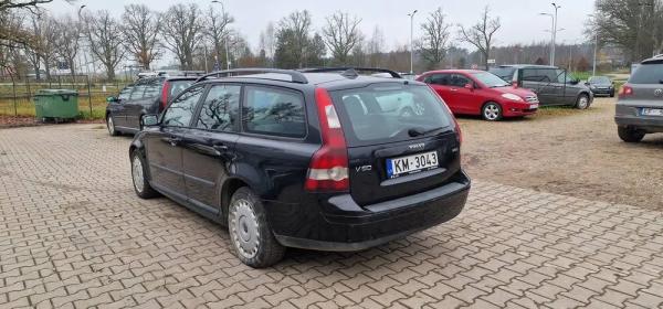 Melns Volvo V50 2005 Valmiera, ar dzinēja tilpumu 2.00 L un nobraukumu 363 tūkst. km par 1150 €, foto 4 vietnē AUTOMOTO.COM.LV
