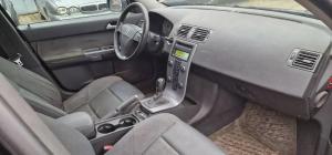 Black Volvo V50 2005 in Valmiera, with an engine capacity of 2.00 L and mileage of 363 thousand km for 1150 €, photo 10 on AUTOMOTO.COM.LV