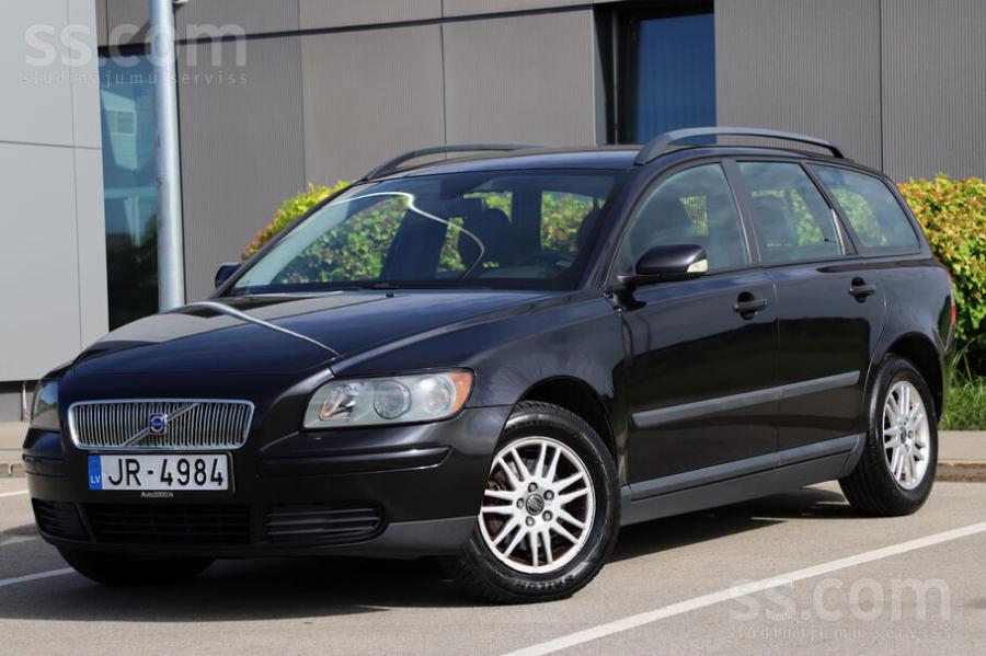 Melns Volvo V50 2005 Tukums, ar dzinēja tilpumu 1.60 L un nobraukumu 287 tūkst. km par 1750 €, foto 4 vietnē AUTOMOTO.COM.LV