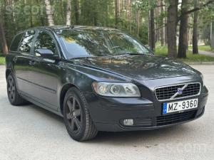 Black Volvo V50 2005 in Riga, with an engine capacity of 2.00 L and mileage of 0 thousand km for 1490 €, photo 3 on AUTOMOTO.COM.LV