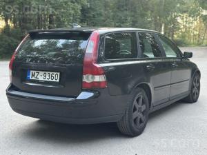 Black Volvo V50 2005 in Riga, with an engine capacity of 2.00 L and mileage of 0 thousand km for 1490 €, photo 8 on AUTOMOTO.COM.LV