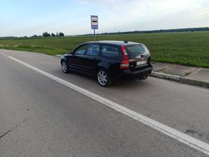 Melns Volvo V50 2005 Biržai, ar dzinēja tilpumu 2.00 L un nobraukumu 273 tūkst. km par 1500 €, foto 6 vietnē AUTOMOTO.COM.LV
