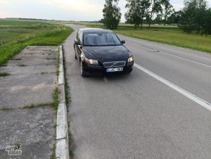 Melns Volvo V50 2005 Biržai, ar dzinēja tilpumu 2.00 L un nobraukumu 273 tūkst. km par 1500 €, foto 14 vietnē AUTOMOTO.COM.LV