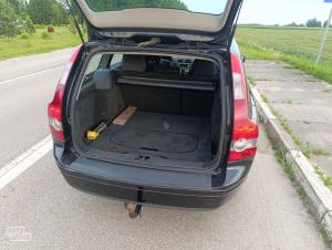 Melns Volvo V50 2005 Biržai, ar dzinēja tilpumu 2.00 L un nobraukumu 273 tūkst. km par 1500 €, foto 19 vietnē AUTOMOTO.COM.LV