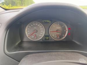Melns Volvo V50 2005 Biržai, ar dzinēja tilpumu 2.00 L un nobraukumu 273 tūkst. km par 1500 €, foto 24 vietnē AUTOMOTO.COM.LV