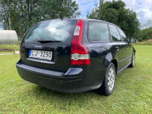 Melns Volvo V50 2005 Valmiera, ar dzinēja tilpumu 1.60 L un nobraukumu 355 tūkst. km par 2150 €, foto 4 vietnē AUTOMOTO.COM.LV
