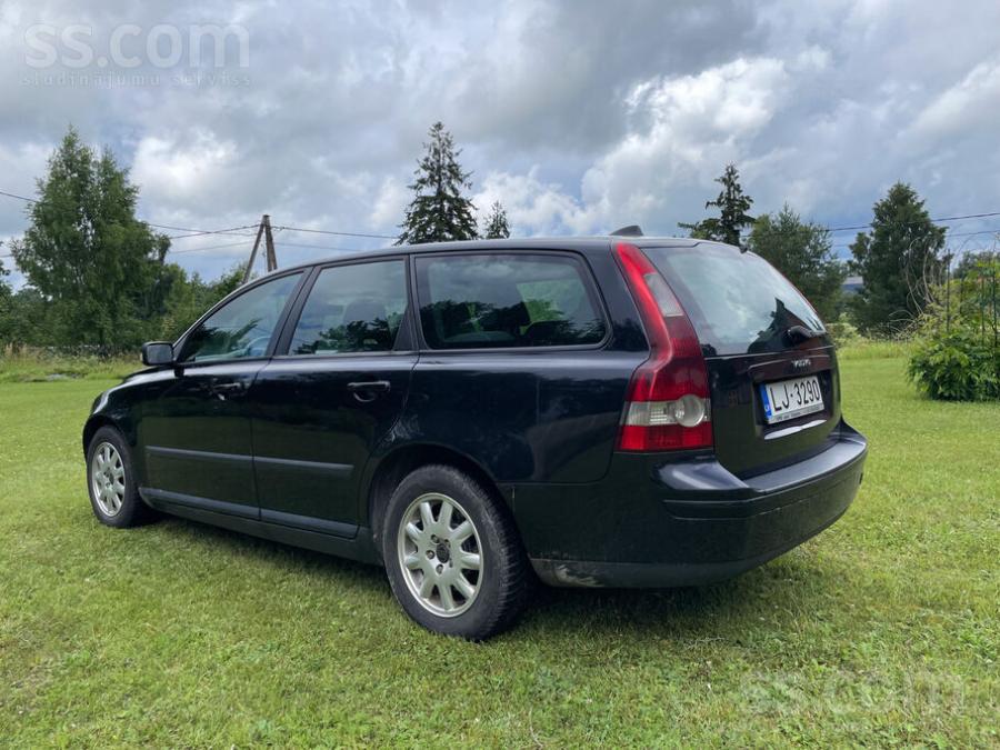 Melns Volvo V50 2005 Valmiera, ar dzinēja tilpumu 1.60 L un nobraukumu 355 tūkst. km par 2150 €, foto 5 vietnē AUTOMOTO.COM.LV