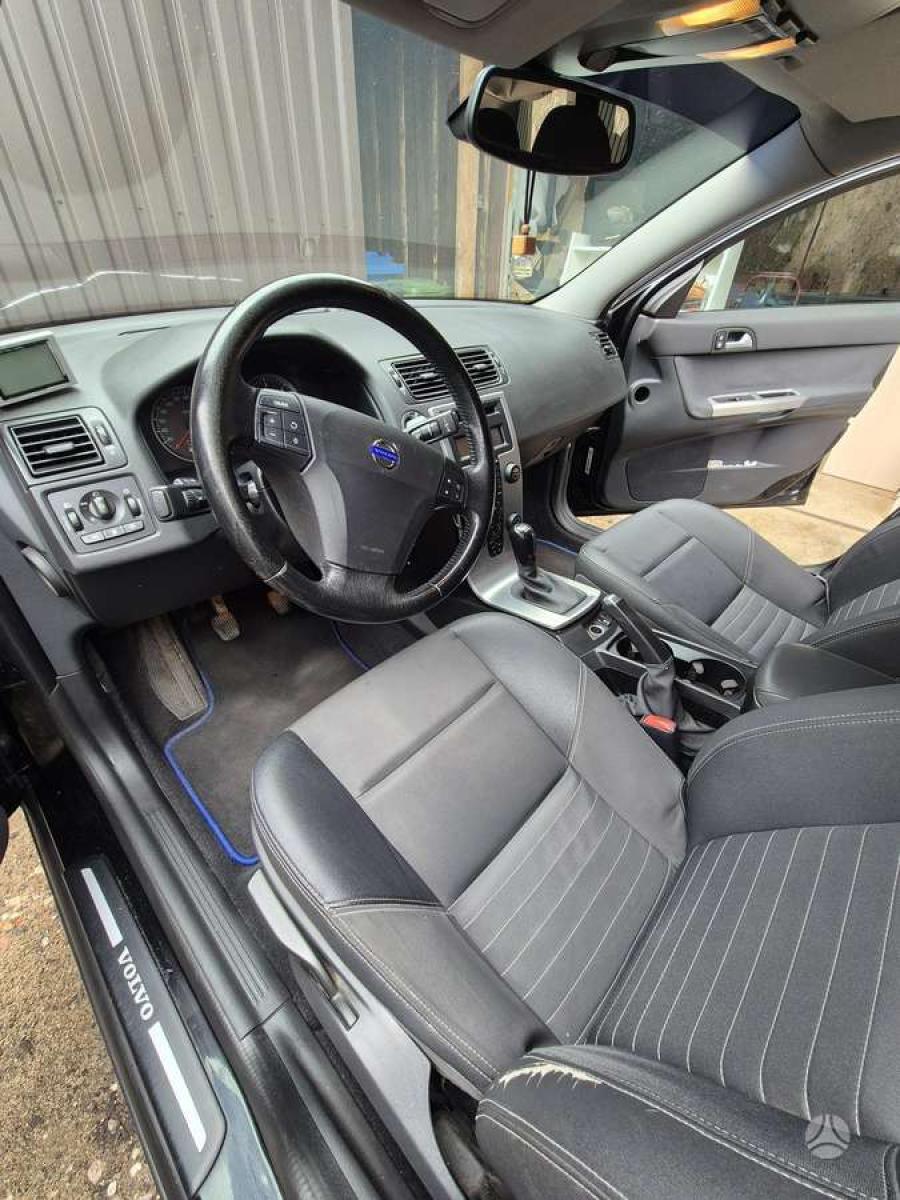 Melns Volvo V50 2005 Marijampole, ar dzinēja tilpumu 1.56 L un nobraukumu 349 tūkst. km par 1700 €, foto 7 vietnē AUTOMOTO.COM.LV