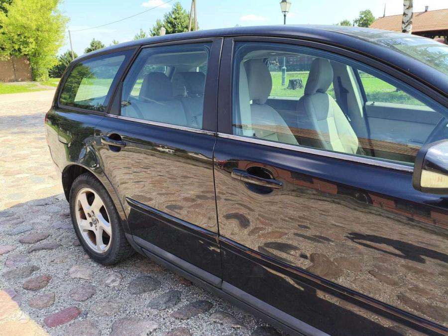 Черный Вольво В50 2005 в Паневежис, объемом двигателя 2.00 л и пробегом 295 тыс. км за 780 €, фото 15 на AUTOMOTO.COM.LV