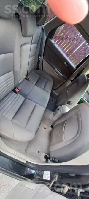 Melns Volvo V50 2005 Jelgava, ar dzinēja tilpumu 2.00 L un nobraukumu 355 tūkst. km par 1900 €, foto 5 vietnē AUTOMOTO.COM.LV