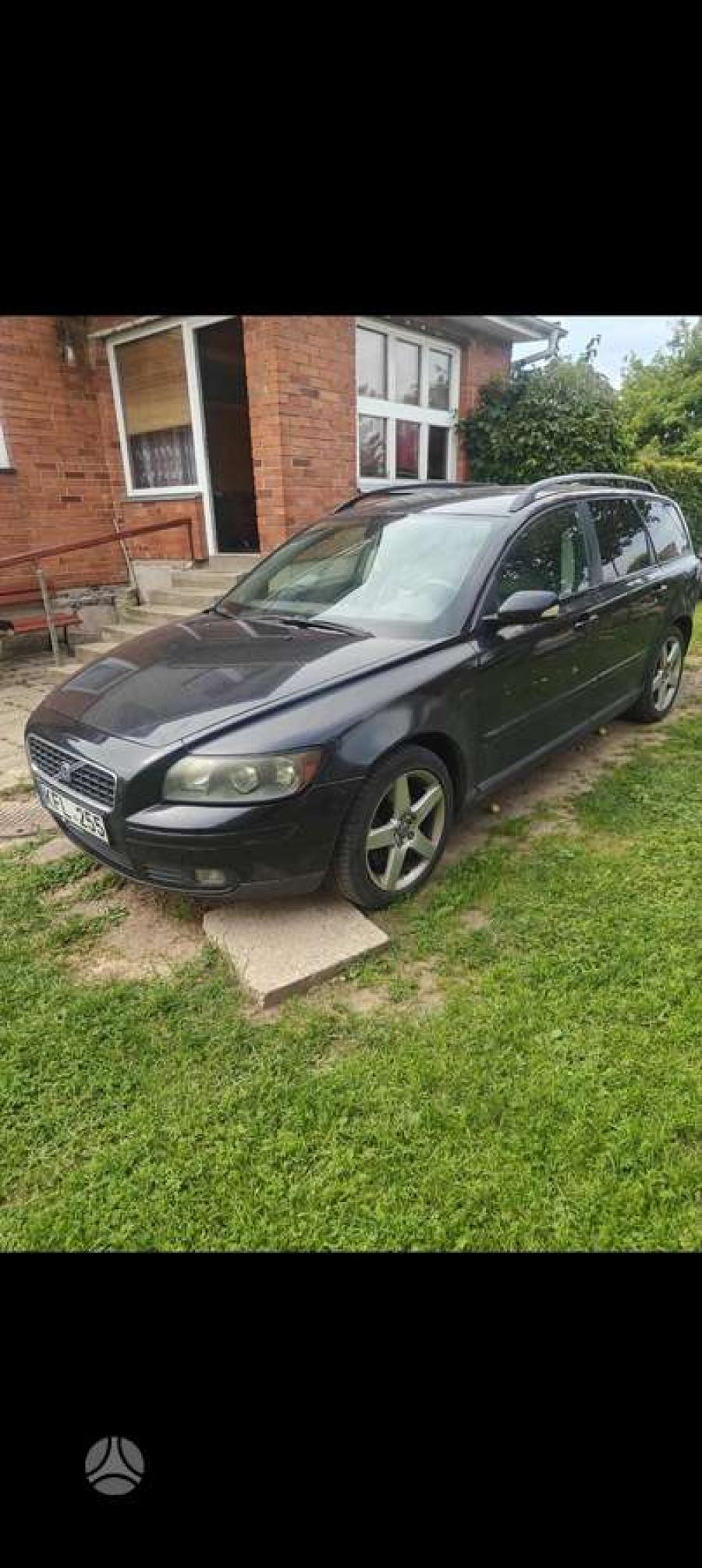 Melns Volvo V50 2005 Viļņa, ar dzinēja tilpumu 2.00 L un nobraukumu 393 tūkst. km par 1700 €, foto 3 vietnē AUTOMOTO.COM.LV