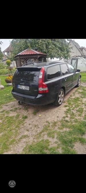 Melns Volvo V50 2005 Viļņa, ar dzinēja tilpumu 2.00 L un nobraukumu 393 tūkst. km par 1700 €, foto 5 vietnē AUTOMOTO.COM.LV