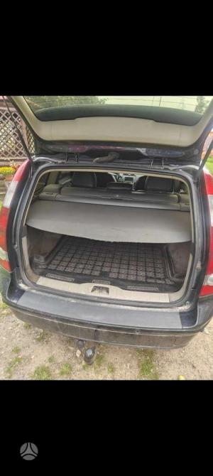 Melns Volvo V50 2005 Viļņa, ar dzinēja tilpumu 2.00 L un nobraukumu 393 tūkst. km par 1700 €, foto 10 vietnē AUTOMOTO.COM.LV