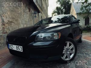 Melns Volvo V50 2005 Cēsis, ar dzinēja tilpumu 1.60 L un nobraukumu 0 tūkst. km par 1190 €, foto 4 vietnē AUTOMOTO.COM.LV