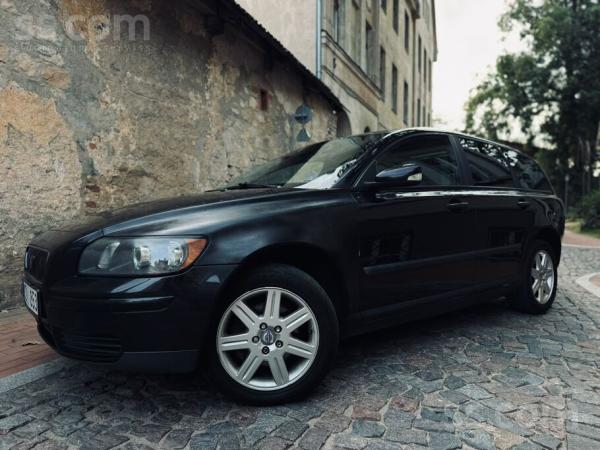 Melns Volvo V50 2005 Cēsis, ar dzinēja tilpumu 1.60 L un nobraukumu 0 tūkst. km par 1190 €, foto 4 vietnē AUTOMOTO.COM.LV