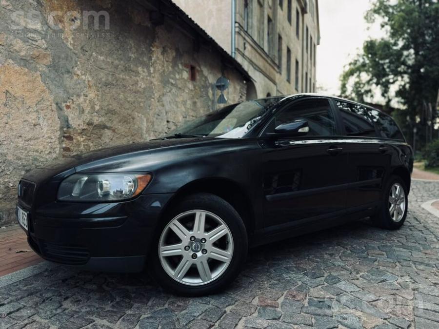 Melns Volvo V50 2005 Cēsis, ar dzinēja tilpumu 1.60 L un nobraukumu 0 tūkst. km par 1190 €, foto 5 vietnē AUTOMOTO.COM.LV