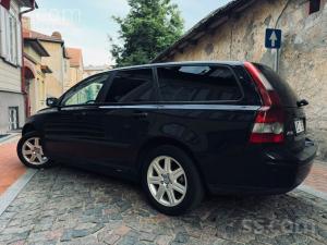 Melns Volvo V50 2005 Cēsis, ar dzinēja tilpumu 1.60 L un nobraukumu 0 tūkst. km par 1190 €, foto 9 vietnē AUTOMOTO.COM.LV