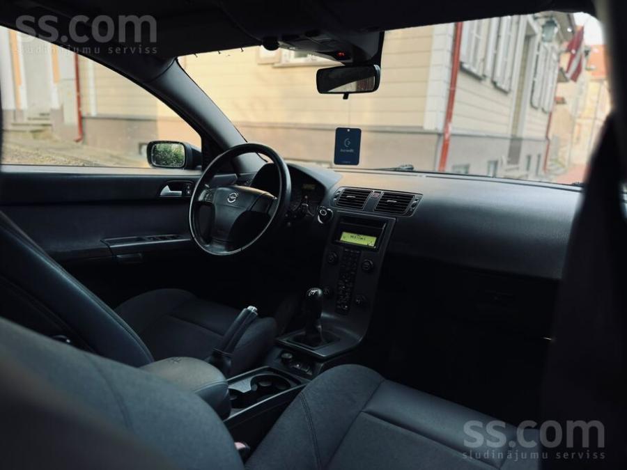 Melns Volvo V50 2005 Cēsis, ar dzinēja tilpumu 1.60 L un nobraukumu 0 tūkst. km par 1190 €, foto 14 vietnē AUTOMOTO.COM.LV
