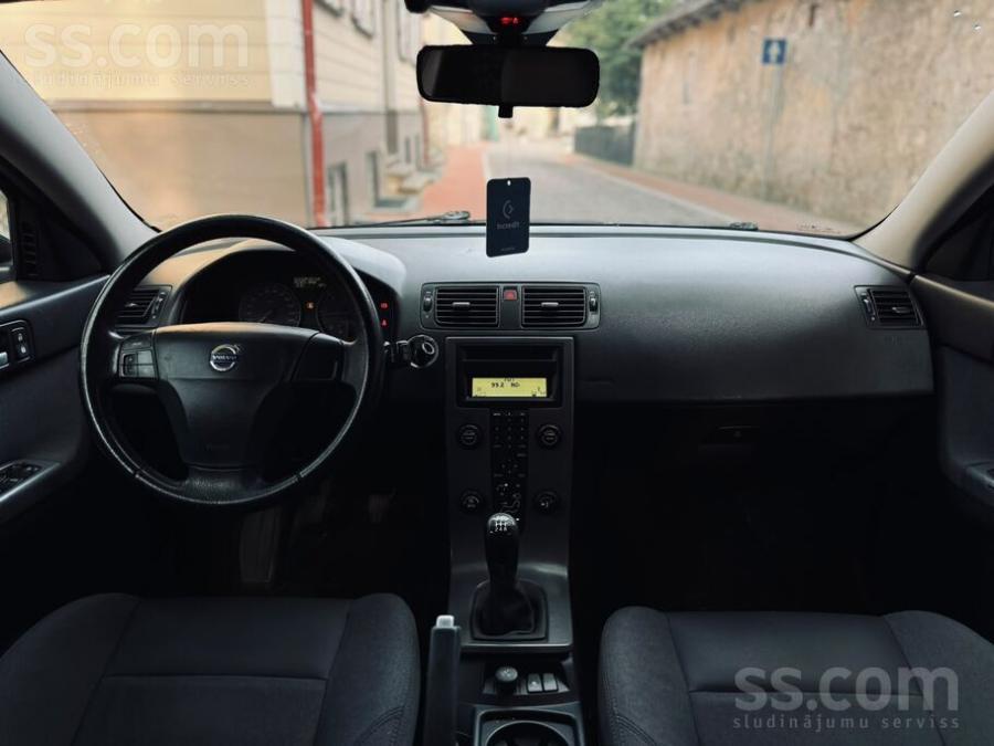 Melns Volvo V50 2005 Cēsis, ar dzinēja tilpumu 1.60 L un nobraukumu 0 tūkst. km par 1190 €, foto 15 vietnē AUTOMOTO.COM.LV