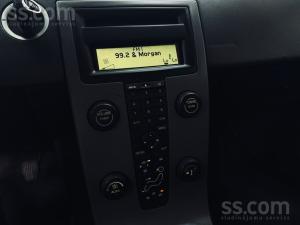 Melns Volvo V50 2005 Cēsis, ar dzinēja tilpumu 1.60 L un nobraukumu 0 tūkst. km par 1190 €, foto 16 vietnē AUTOMOTO.COM.LV