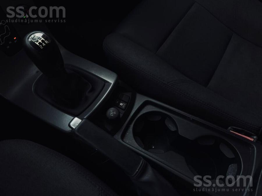 Melns Volvo V50 2005 Cēsis, ar dzinēja tilpumu 1.60 L un nobraukumu 0 tūkst. km par 1190 €, foto 17 vietnē AUTOMOTO.COM.LV