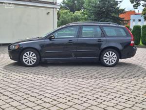 Черный Вольво В50 2005 в Вильнюс, объемом двигателя 2.00 л и пробегом 373 тыс. км за 1200 €, фото 9 на AUTOMOTO.COM.LV