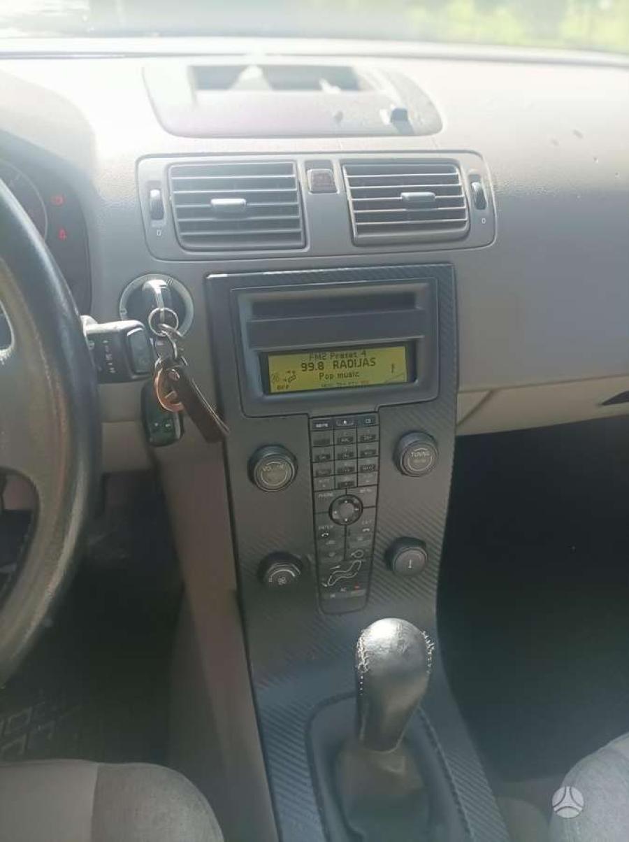Черный Вольво В50 2005 в Клайпеда, объемом двигателя 1.56 л и пробегом 265 тыс. км за 1150 €, фото 11 на AUTOMOTO.COM.LV